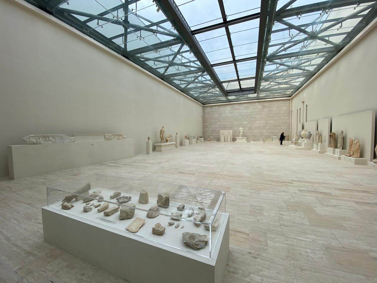 Εγκαινιάστηκε το νέο μουσείο των Αιγών - newstourism.gr